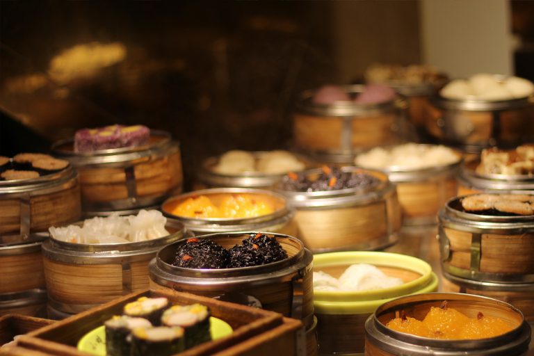 Monsoon Wins Bahrain's Favorite Restaurant 2013 - Al Ghalia